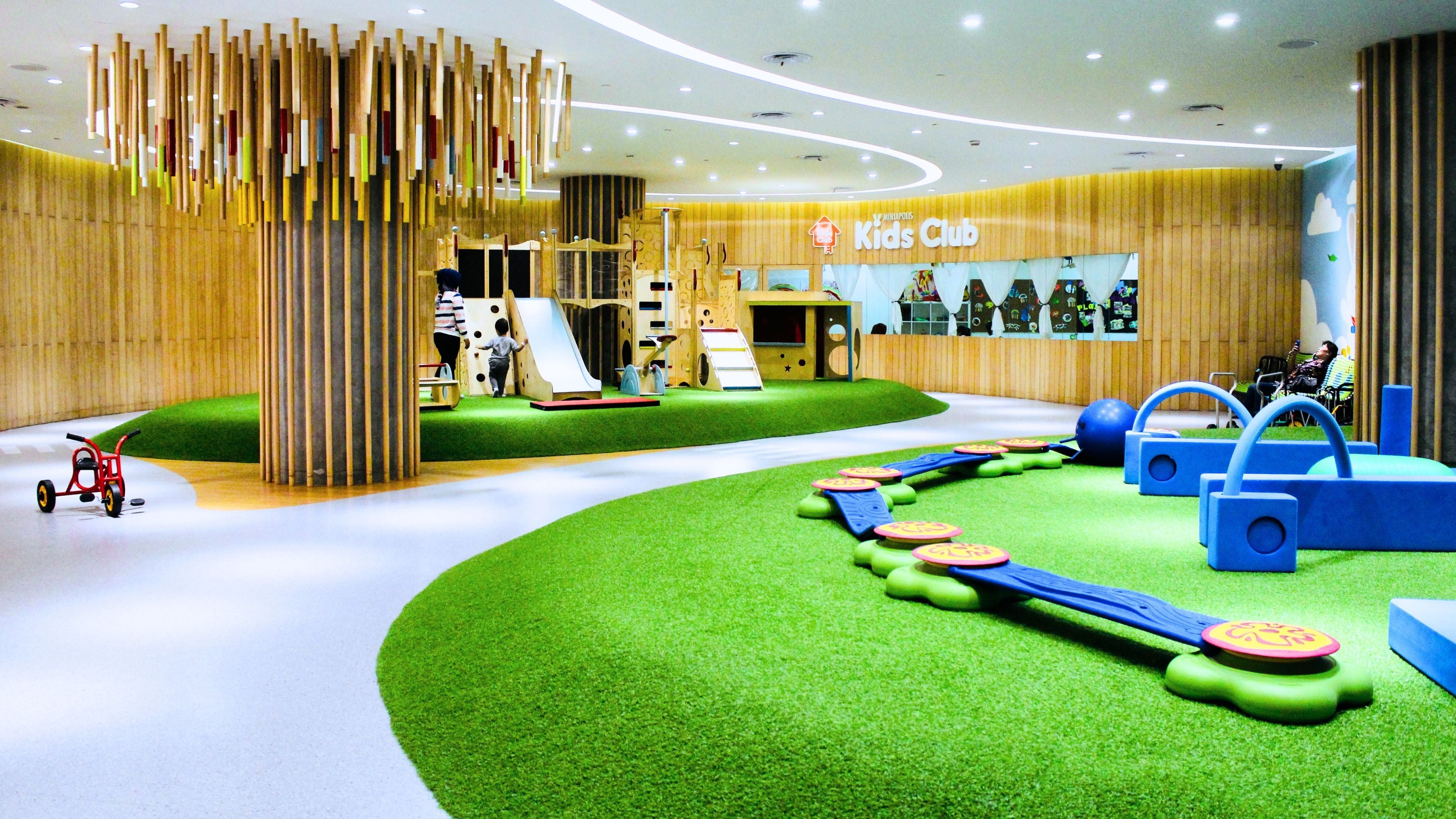 Miniapolis Plaza Indonesia: Playground Modern yang Bikin Anak Aktif ...
